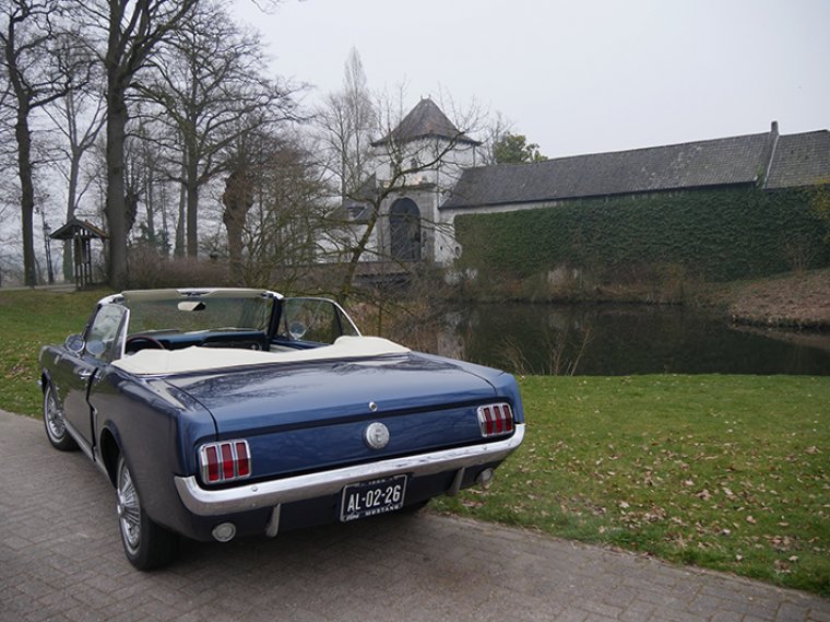Ford Mustang Trouwauto Cabriolet uit 1966 - LoyaltyRide