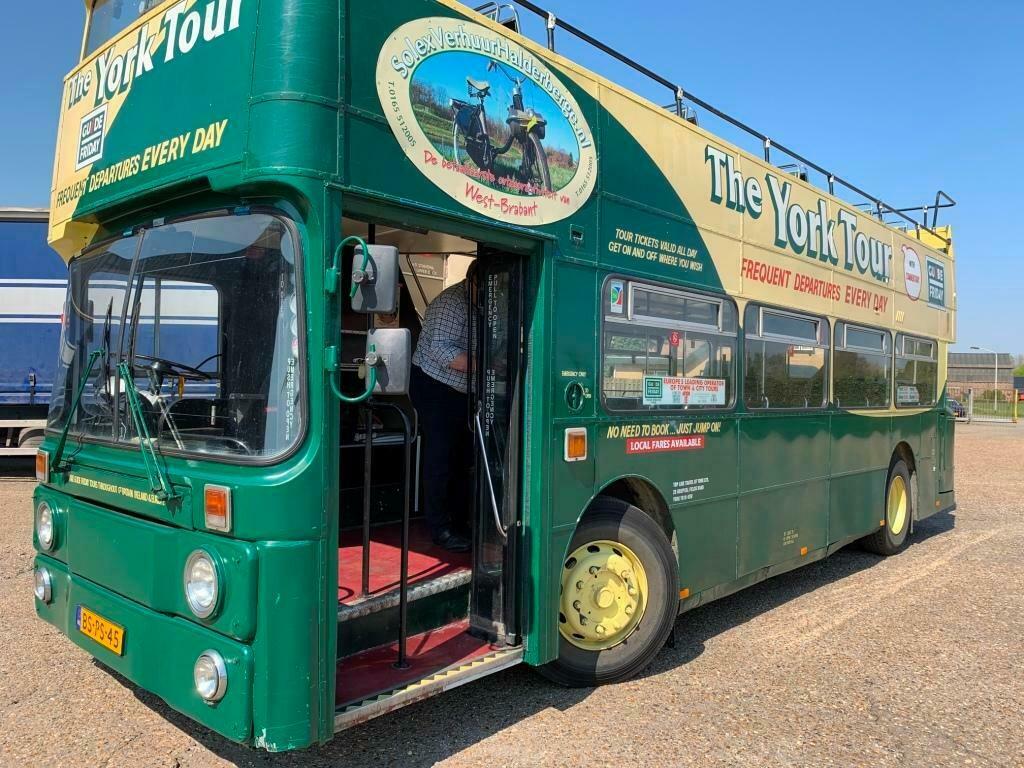 Cabrio bus huren - LoyaltyRide