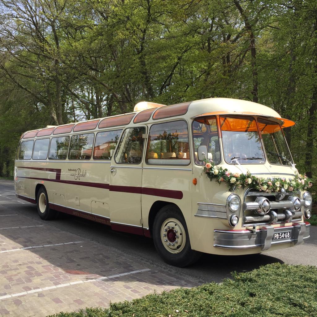 Oldtimer bus - LoyaltyRide